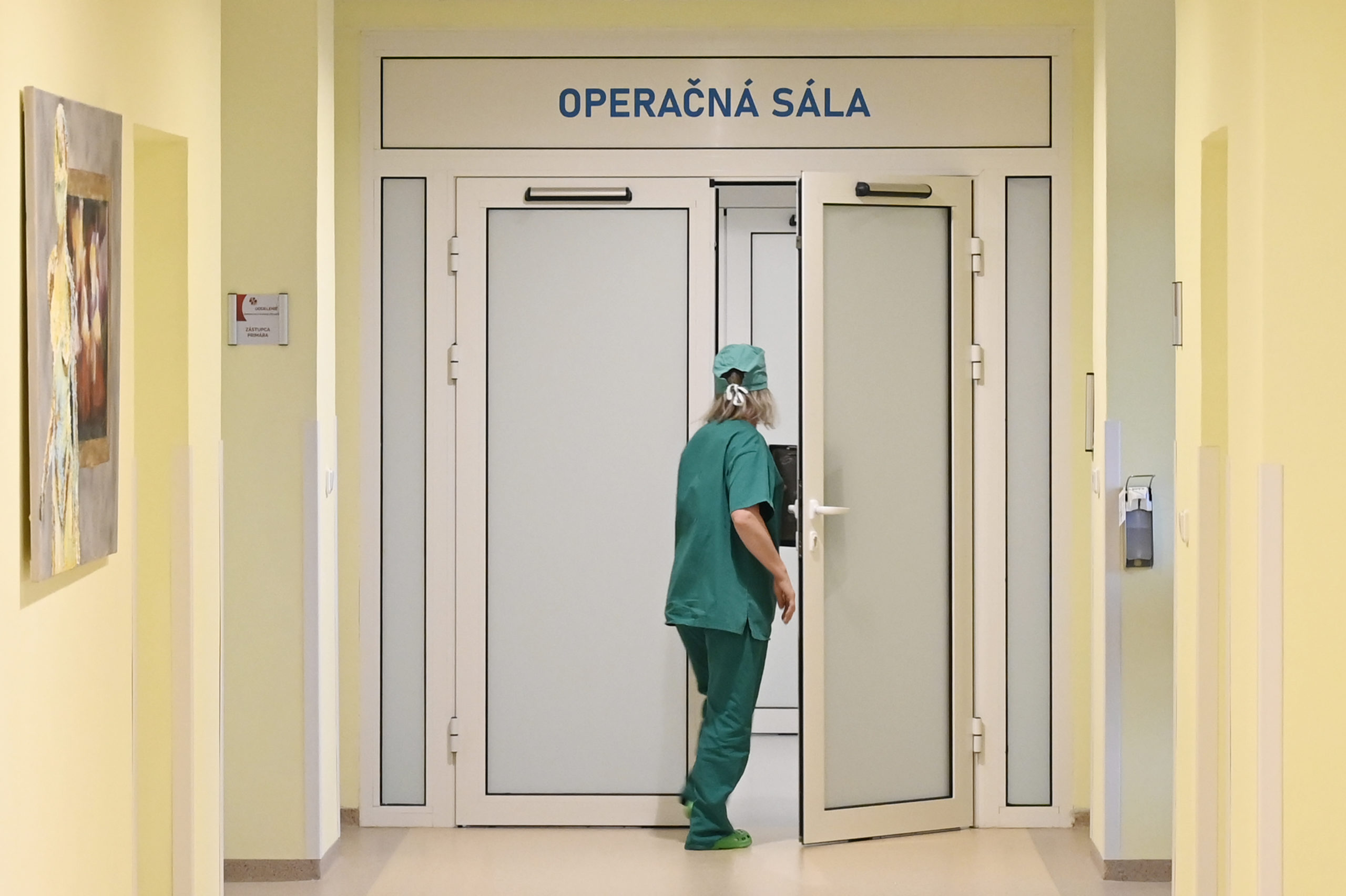 Štandard - Ministerstvo zdravotníctva podpísalo zmluvy s nemocnicami na modernizáciu z plánu obnovy