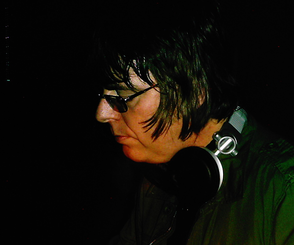 Štandard - Vo veku 59 rokov zomrel basgitarista Andy Rourke, člen The ...