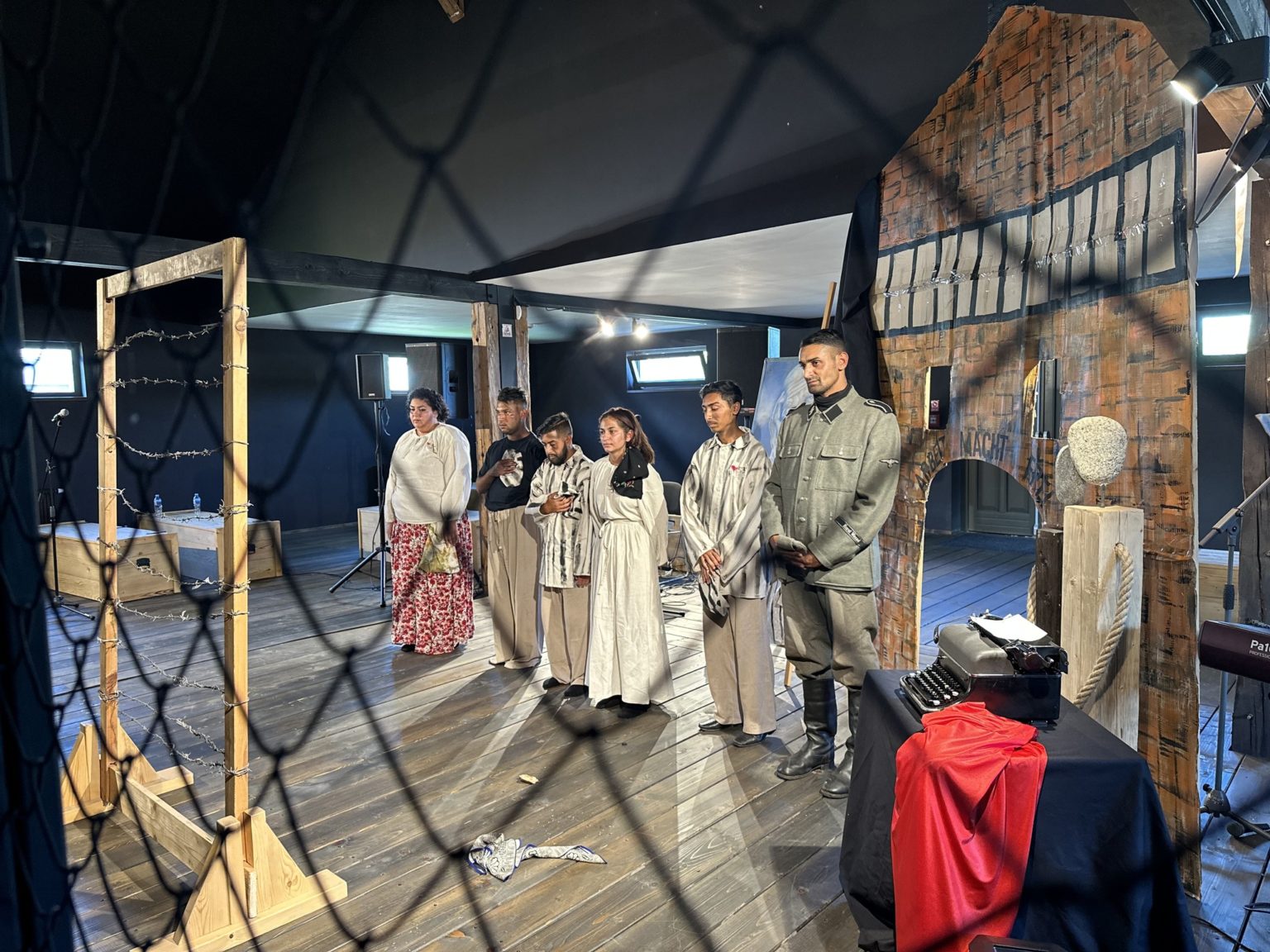 Trpké spomienky na rómsky holokaust: Zo záznamov z archívov doslova mrazí