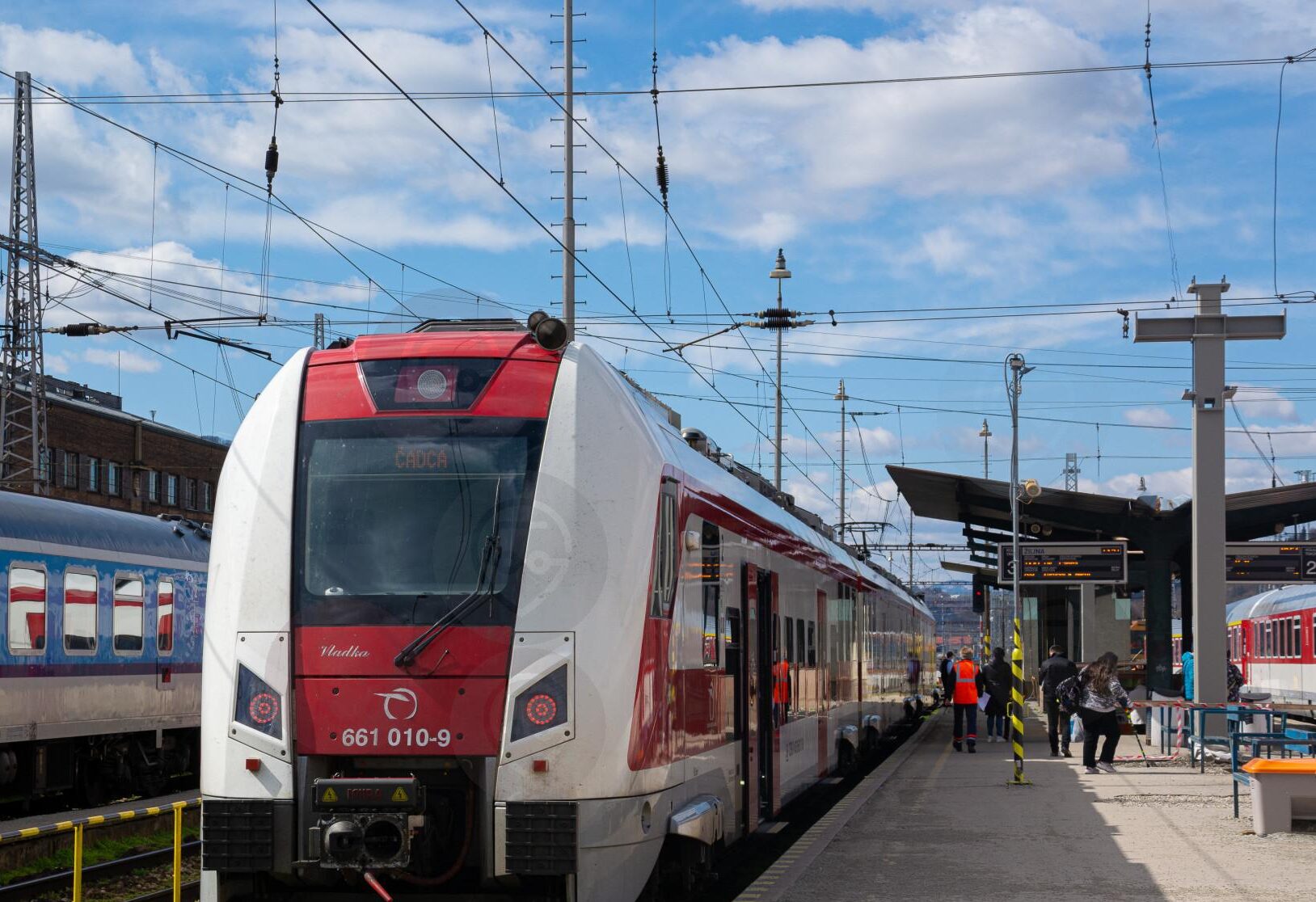 Vlakom sa v nedeľu zo Žiliny do Kysuckého Nového Mesta neodveziete