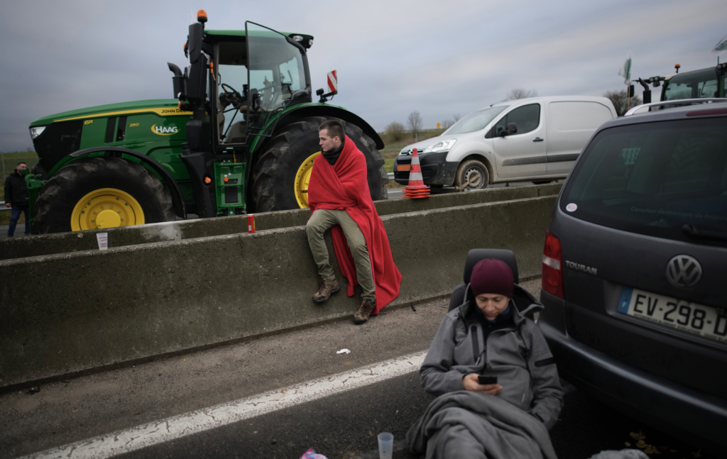 Čo majú spoločné masívne protesty farmárov v Európe a prečo príde ich ...