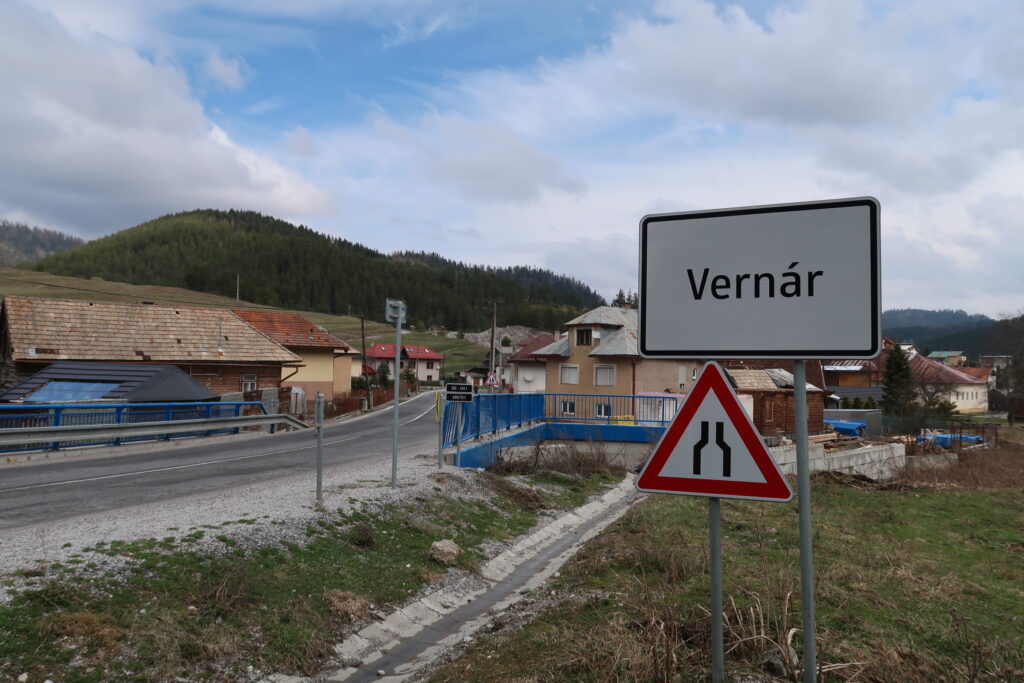 Hodinové zdržanie pre semafor na Vernári? Správa ciest ukazuje na ...