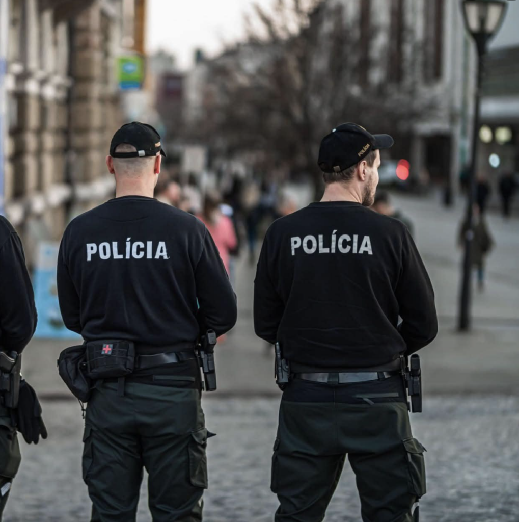Zásah vo Veľkej Ide bol zákonný, polícia podľa inšpekcie nepochybila