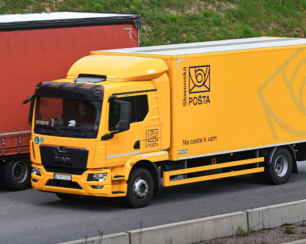 Veľké zmeny v Slovenskej pošte sa dotknú najmä vidieka. Viaceré pobočky ...