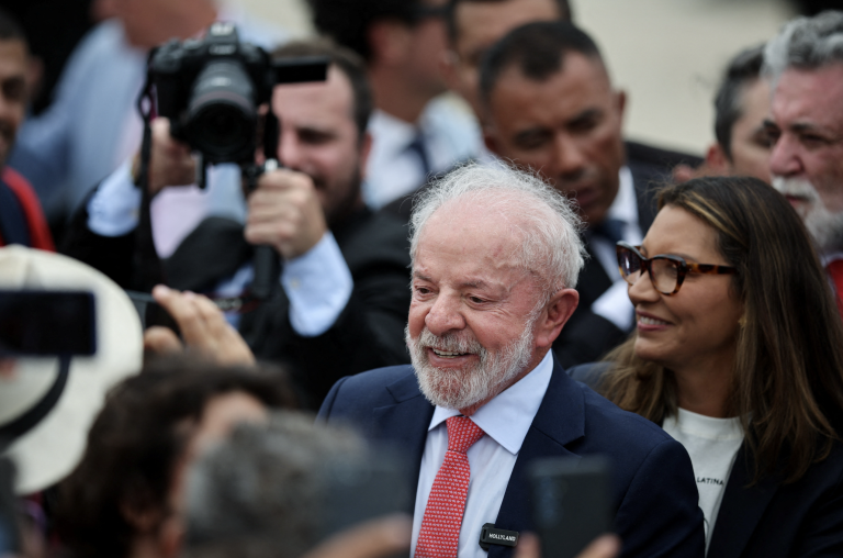 Zákon mal mimoriadne znížiť Bolsonarovi trest, Lula ho vetoval